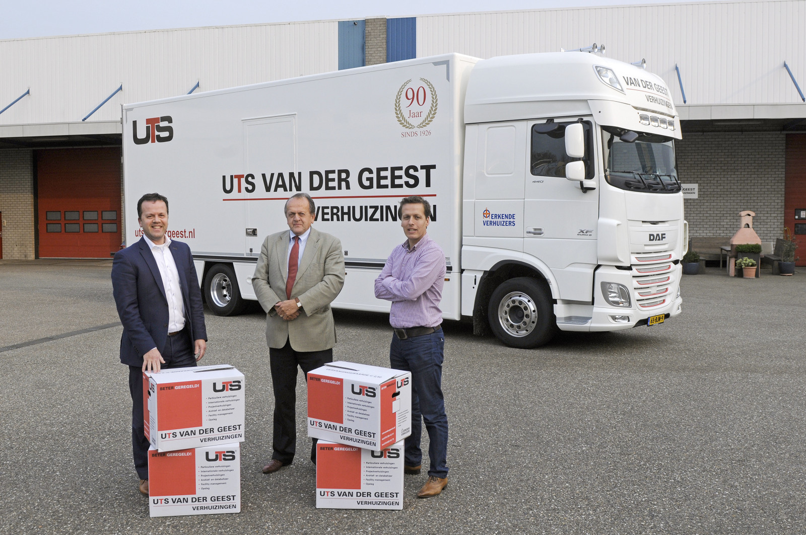 Broers Van der Geest samen aan het verhuisroer - Nieuws - UTS Van der ...